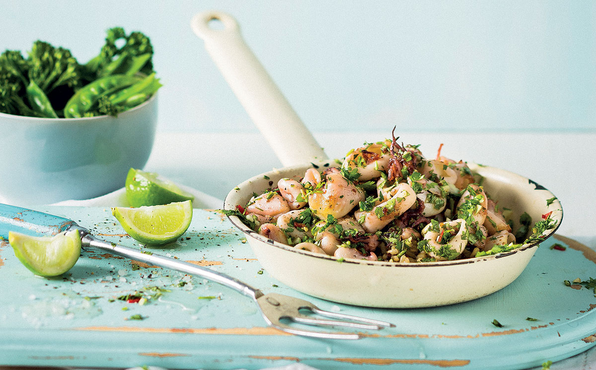 Pan-Fried Calamari, Garlic & Coriander recipe | WW TASTE